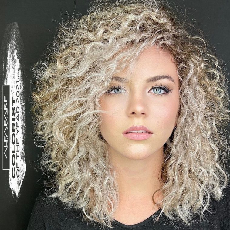 35 tagli di capelli medi, lisci e mossi: le foto da varie prospettive ...