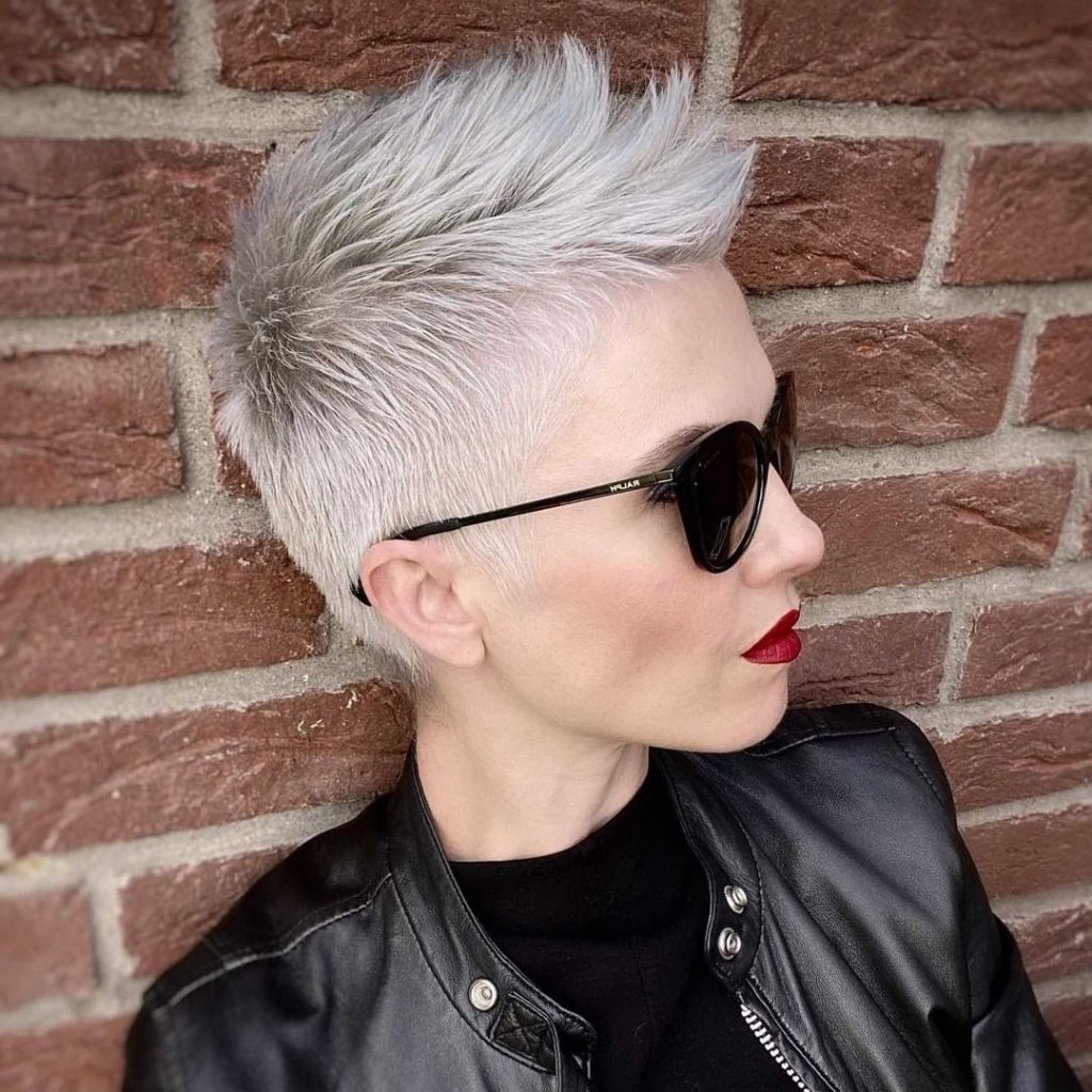 50 tagli corti, pixie cut scalati, con ciuffo e colorati per uno stile ...